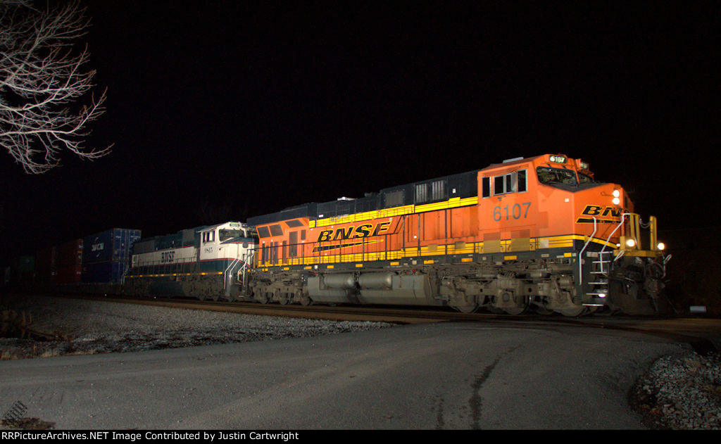 NS V18 East